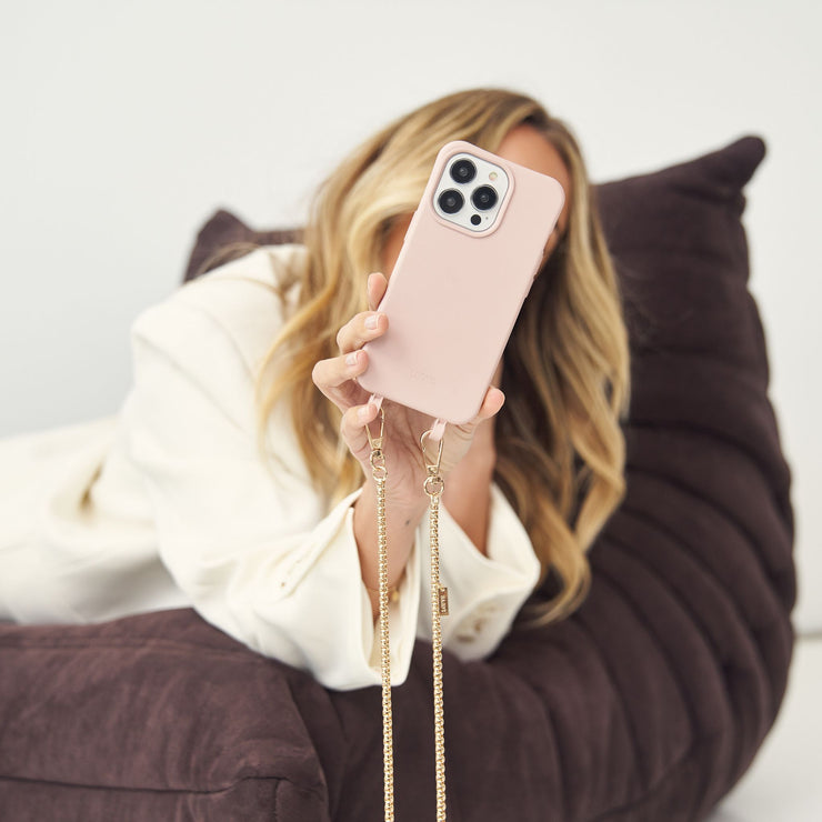 Phone Cases with Chains and Charms for your iPhone – Louve collection